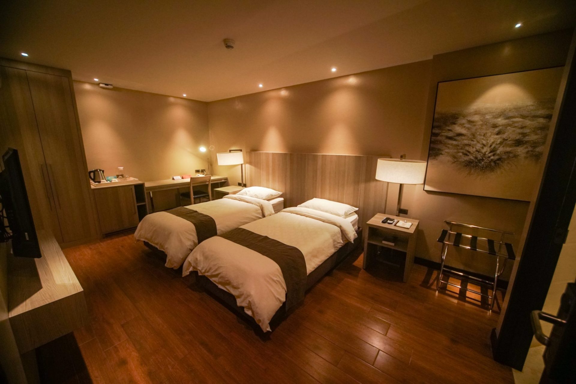 Standard Room - Subic Bay Travelers Hotel